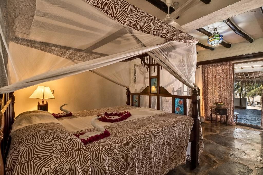JACARANDA BEACH RESORT WATAMU - Kimbikimbi Safari